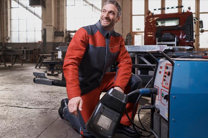 Triple protection contre la chaleur, le rayonnement et les étincelles ...